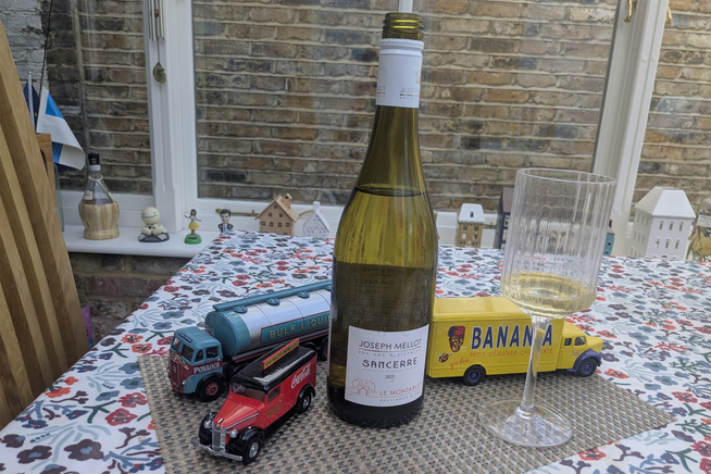 Best white wines to drink in 2025, taste-tested | The Independent