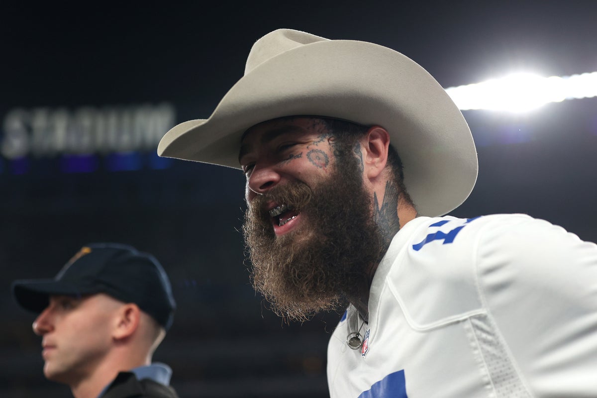 Post Malone pays tribute to NFL star during Thanksgiving show | The ...