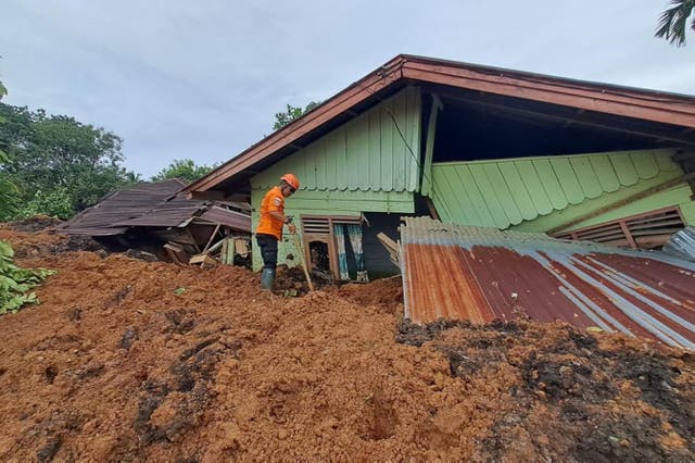 At least 248 dead after floods and landslides on Indonesia’s Sumatra ...