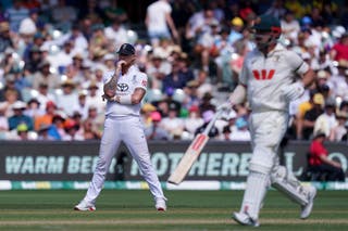 Travis Head piles more misery on England as Australia edge closer to ...