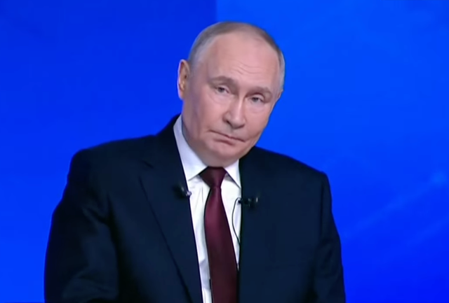 Angry Russians turn on Putin over poverty and stagnant economy during ...