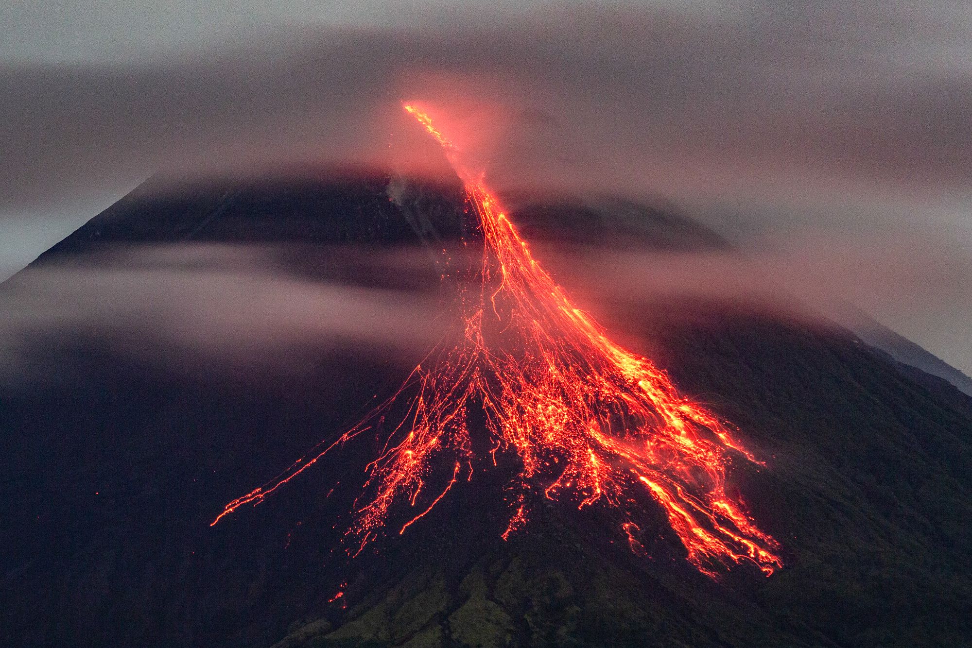 Mount Dukono: Three hikers dead and 10 missing after Indonesia volcano ...