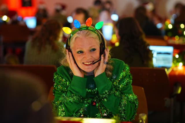 Christmas Norad Santa tracker live: Follow Santa Claus and his reindeer ...