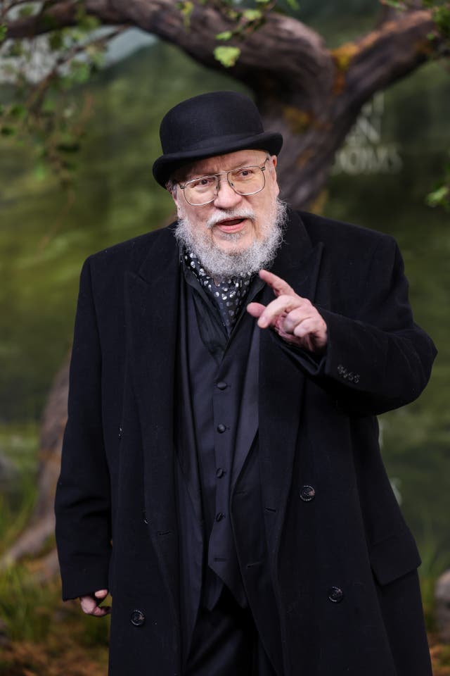 George RR Martin shares concerning update about delayed Game of Thrones ...