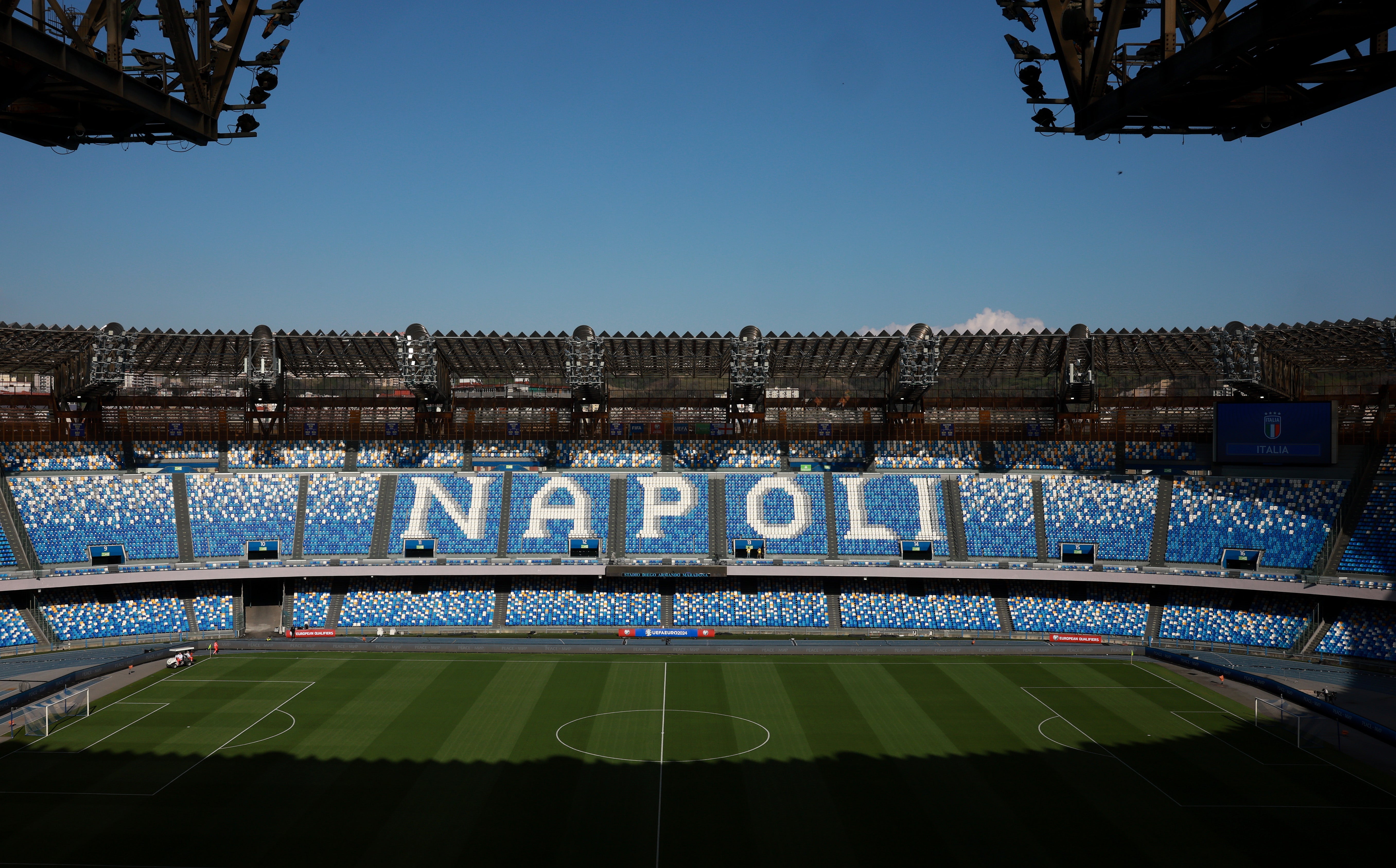 Chelsea fans sent warning after ‘incident’ in Naples before Champions ...