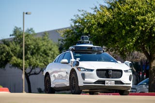 Waymo is paying DoorDash drivers to close doors left open by customers ...