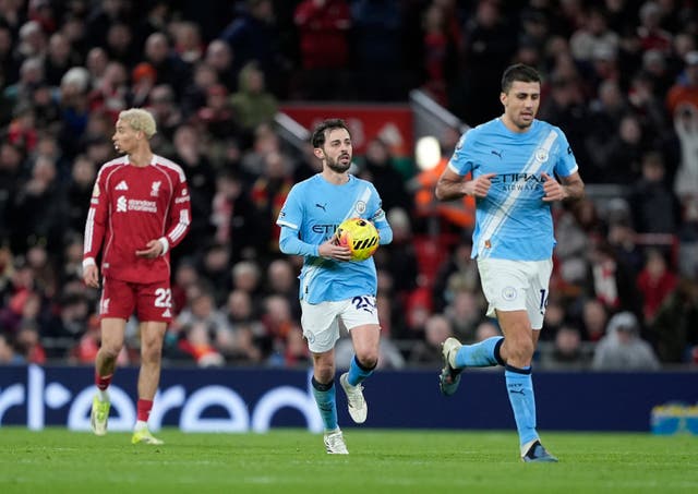 Man City are breathing down Arsenal’s necks after frenzy and farce in ...