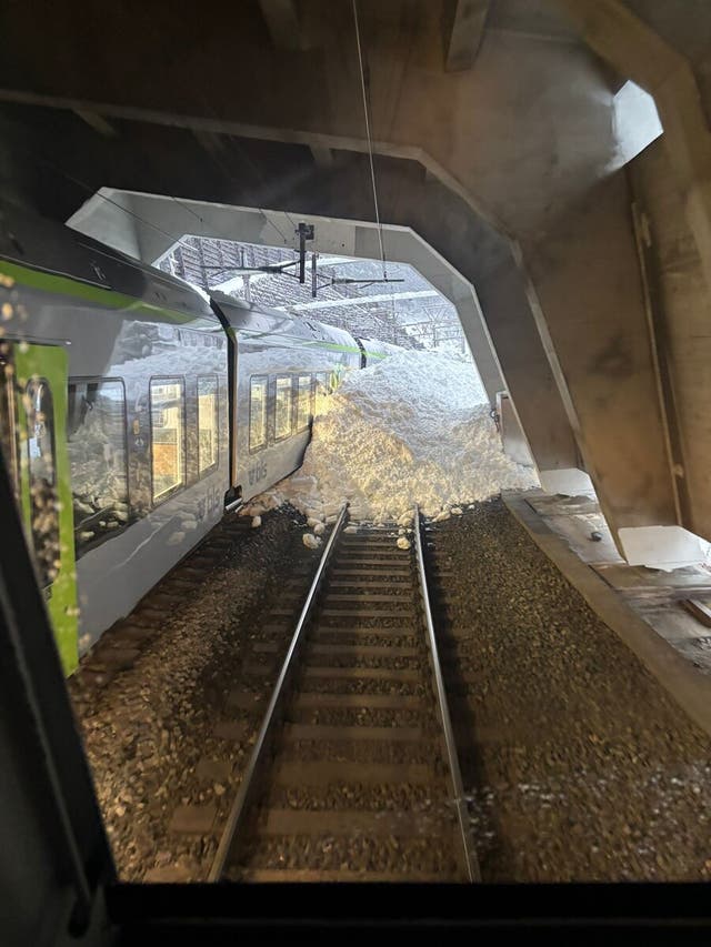 Dozens evacuated in Switzerland over weather risk after avalanche ...
