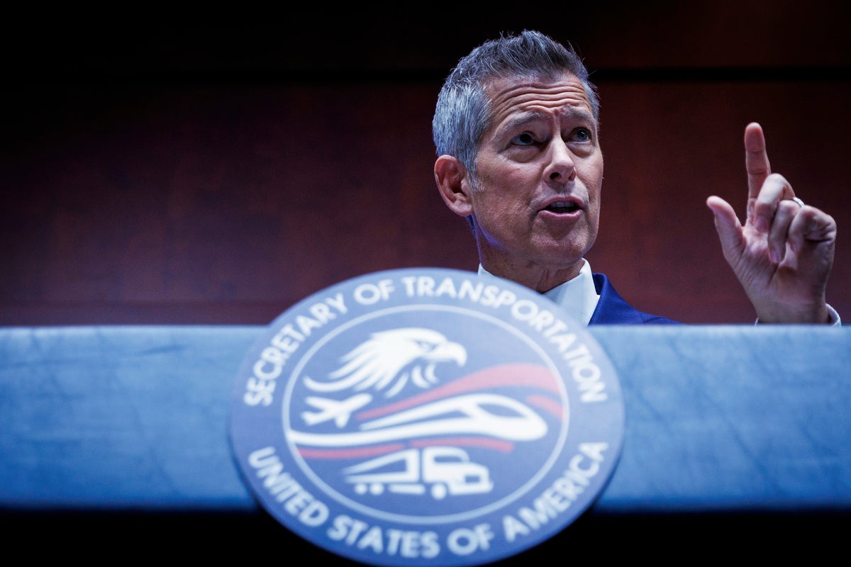 All truckers and bus drivers will be required to take commercial driver ...