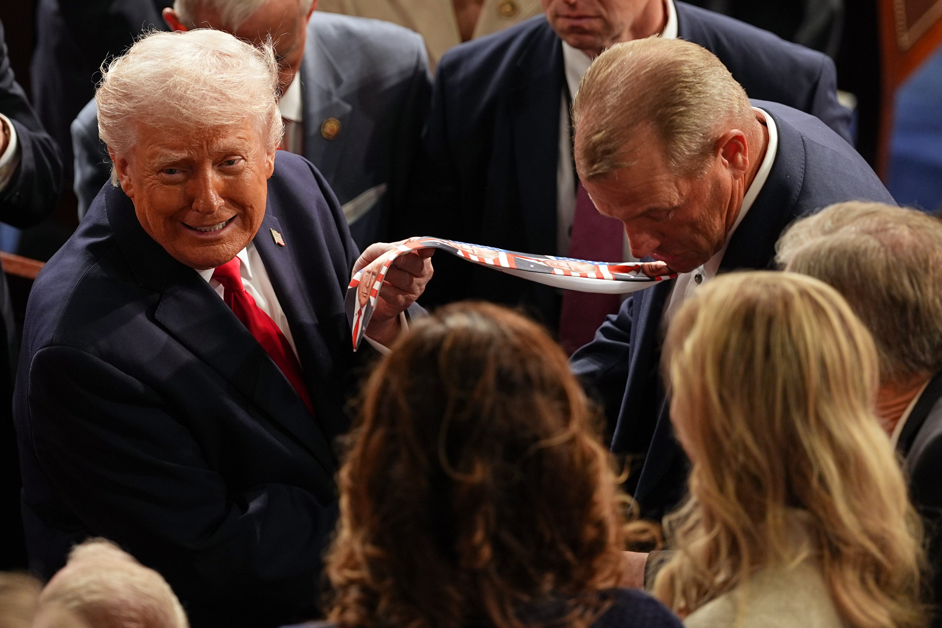 MAGA lawmaker shredded after begging Trump to sign his tie after SOTU ...