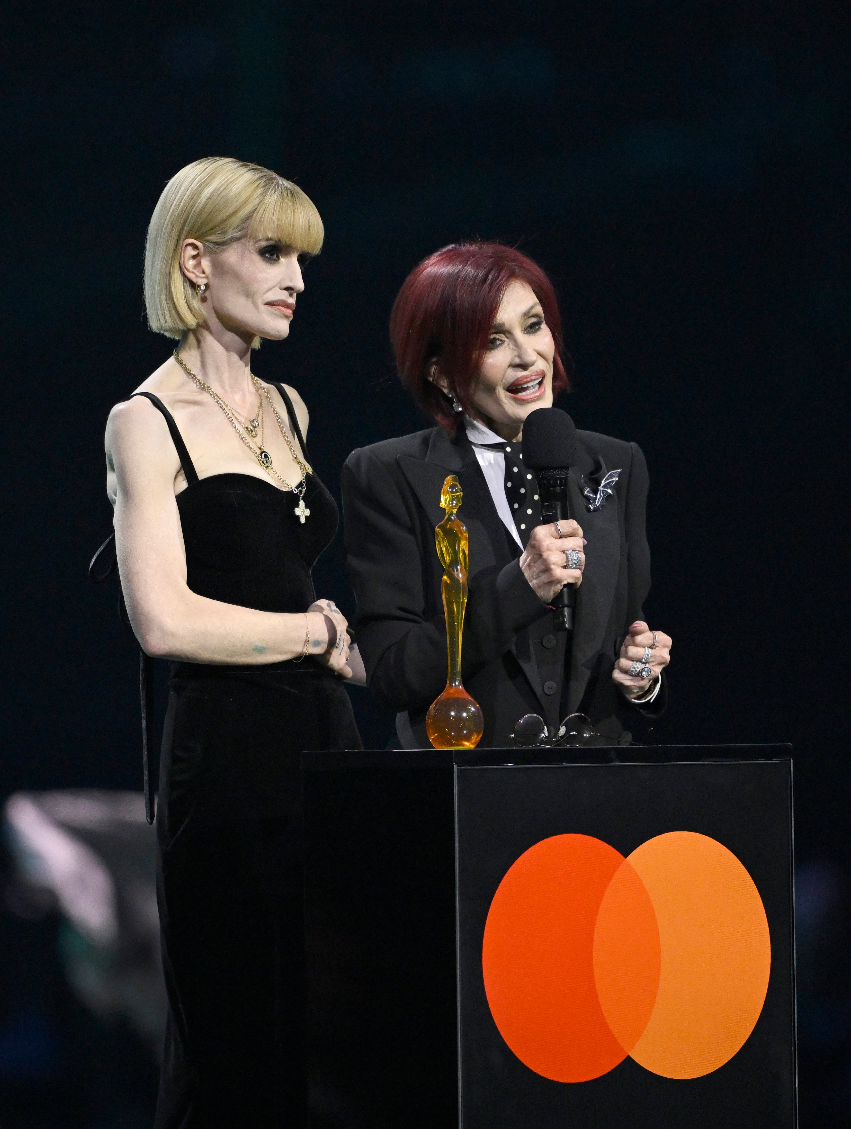 Kelly Osbourne has been body shamed her whole life. Let her grieve in ...