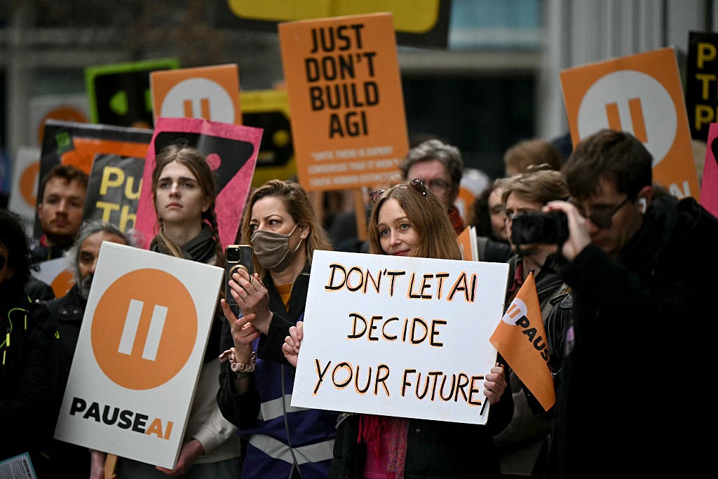 Unlikely band of political and academic leaders sign declaration for ...