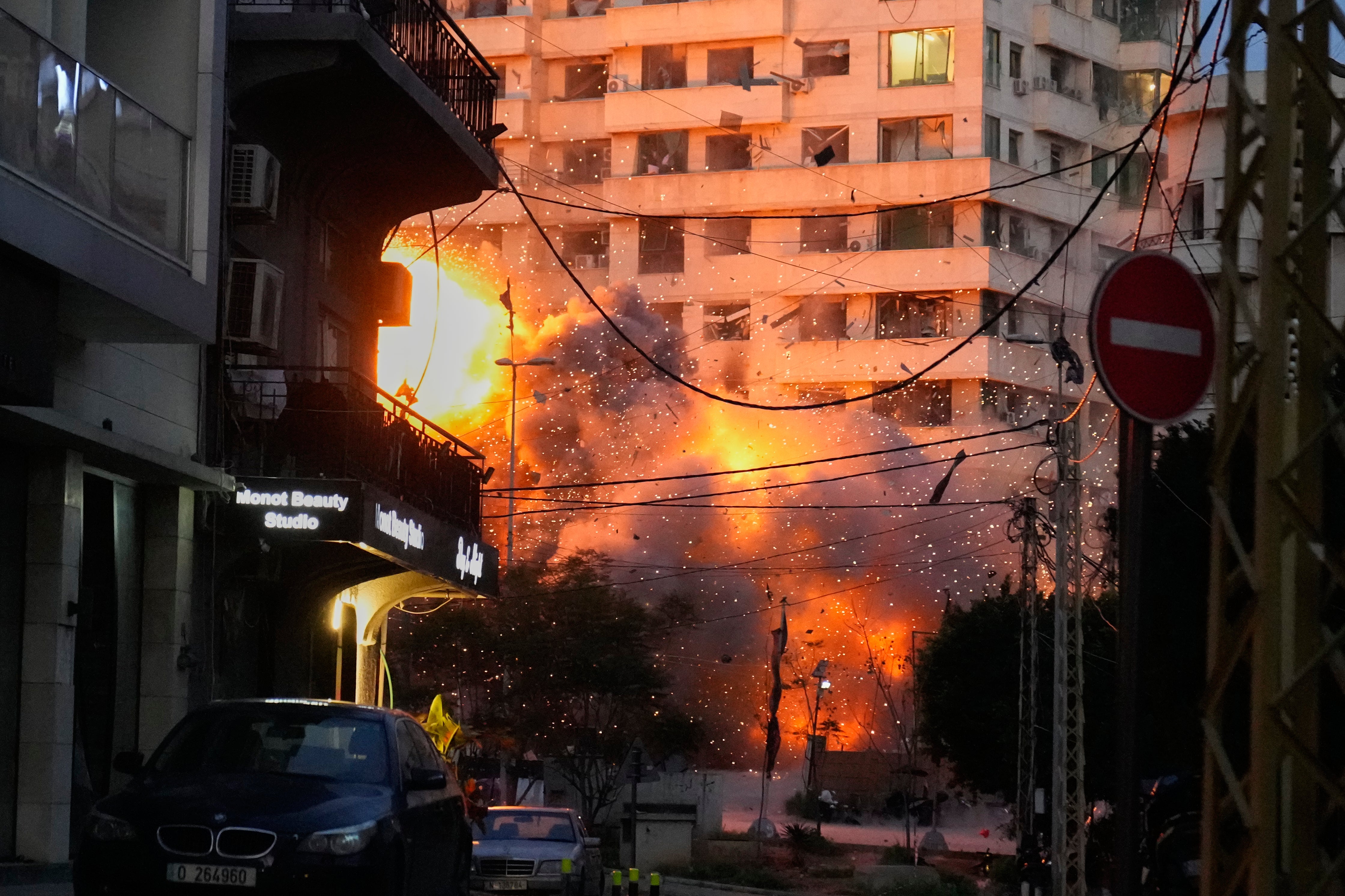 Peacekeepers injured as Israel military says its tank fire hit UN ...