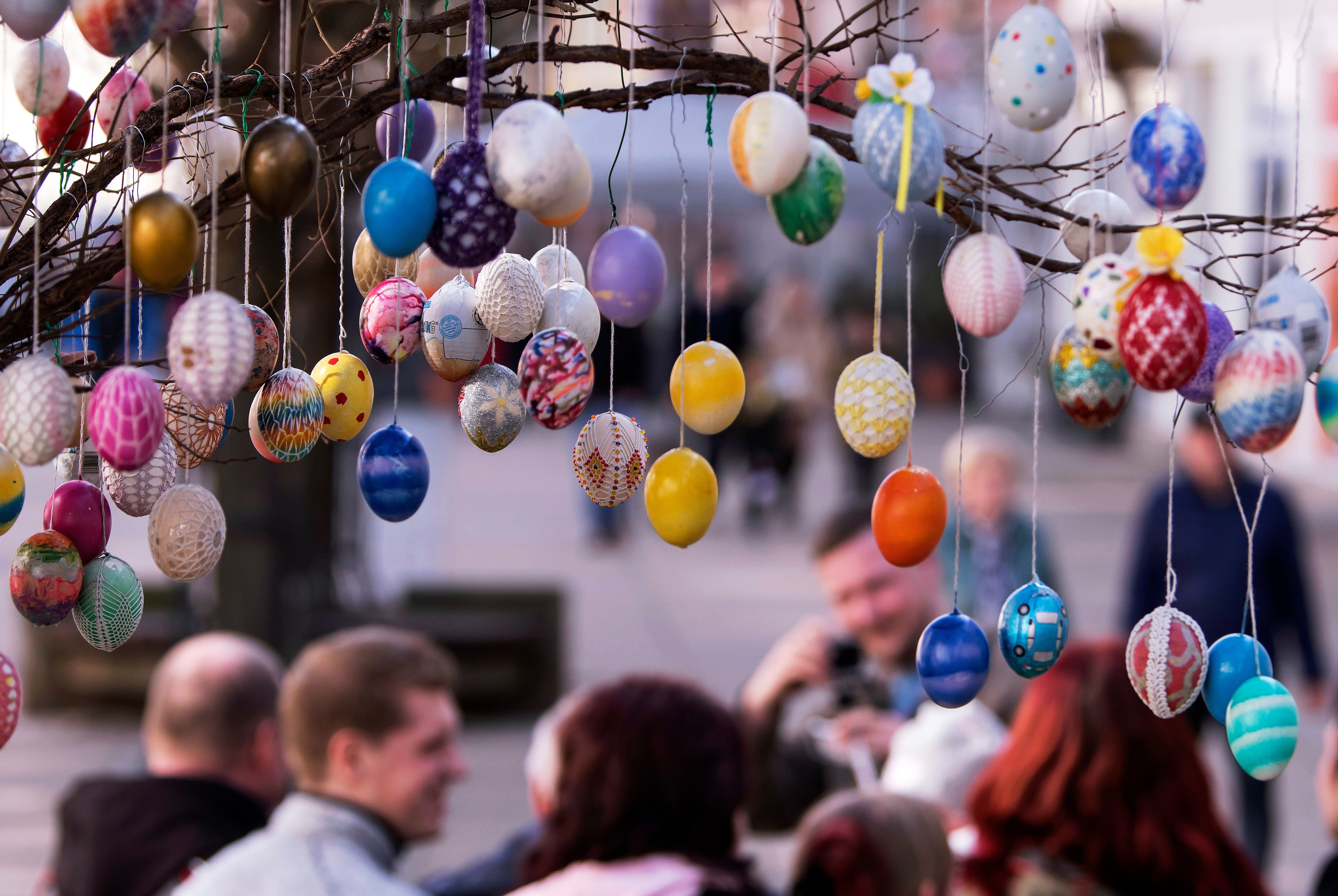 Easter eggs can be dyed and still eaten. Just follow these tips to make ...