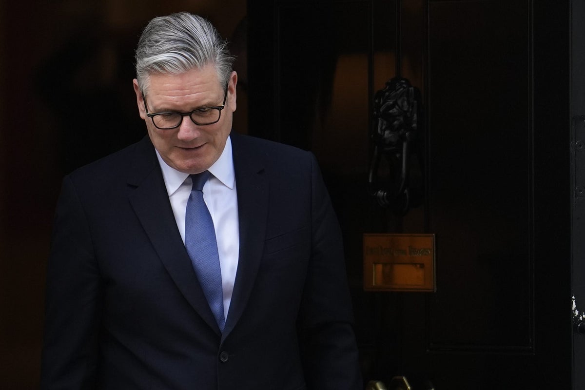 Senior civil servant faces Mandelson questions from MPs amid ‘Cabinet ...