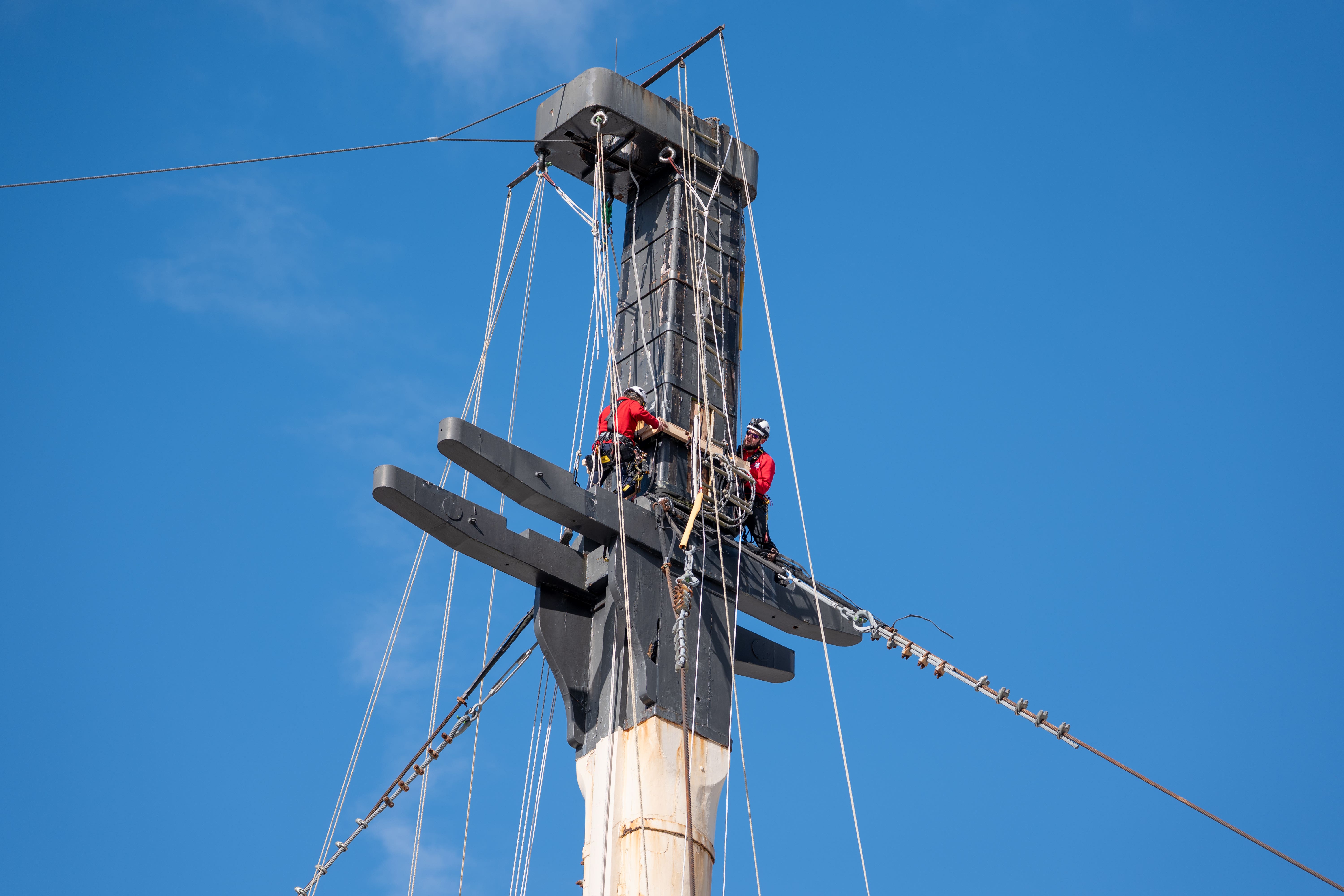 Masts to be removed from HMS Victory as part of £42m conservation work ...