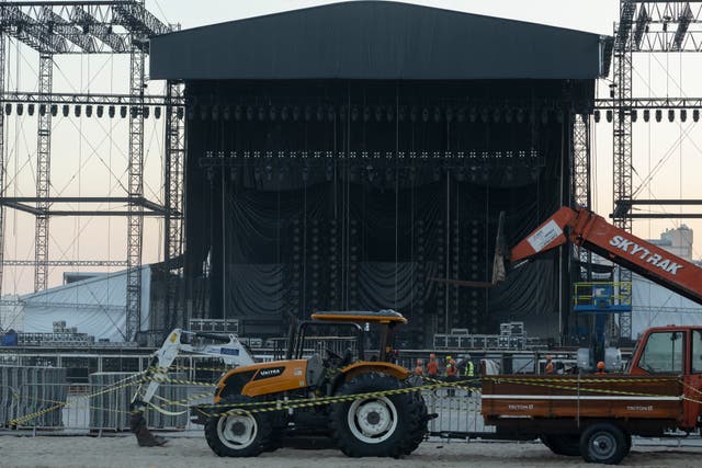 Shakira crew member dies after suffering ‘crushing injuries’ while ...