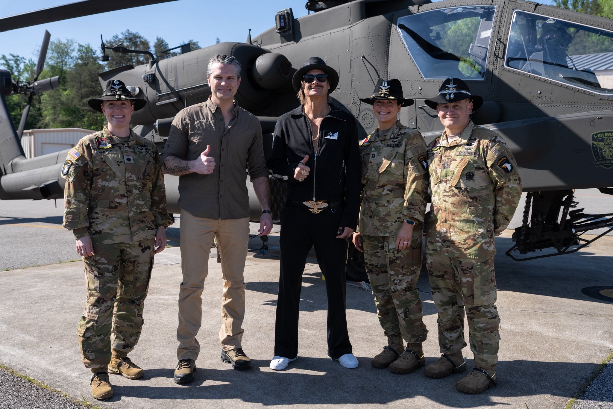 Kid Rock was a guest on a US military helicopter ‘joyride’ with ...