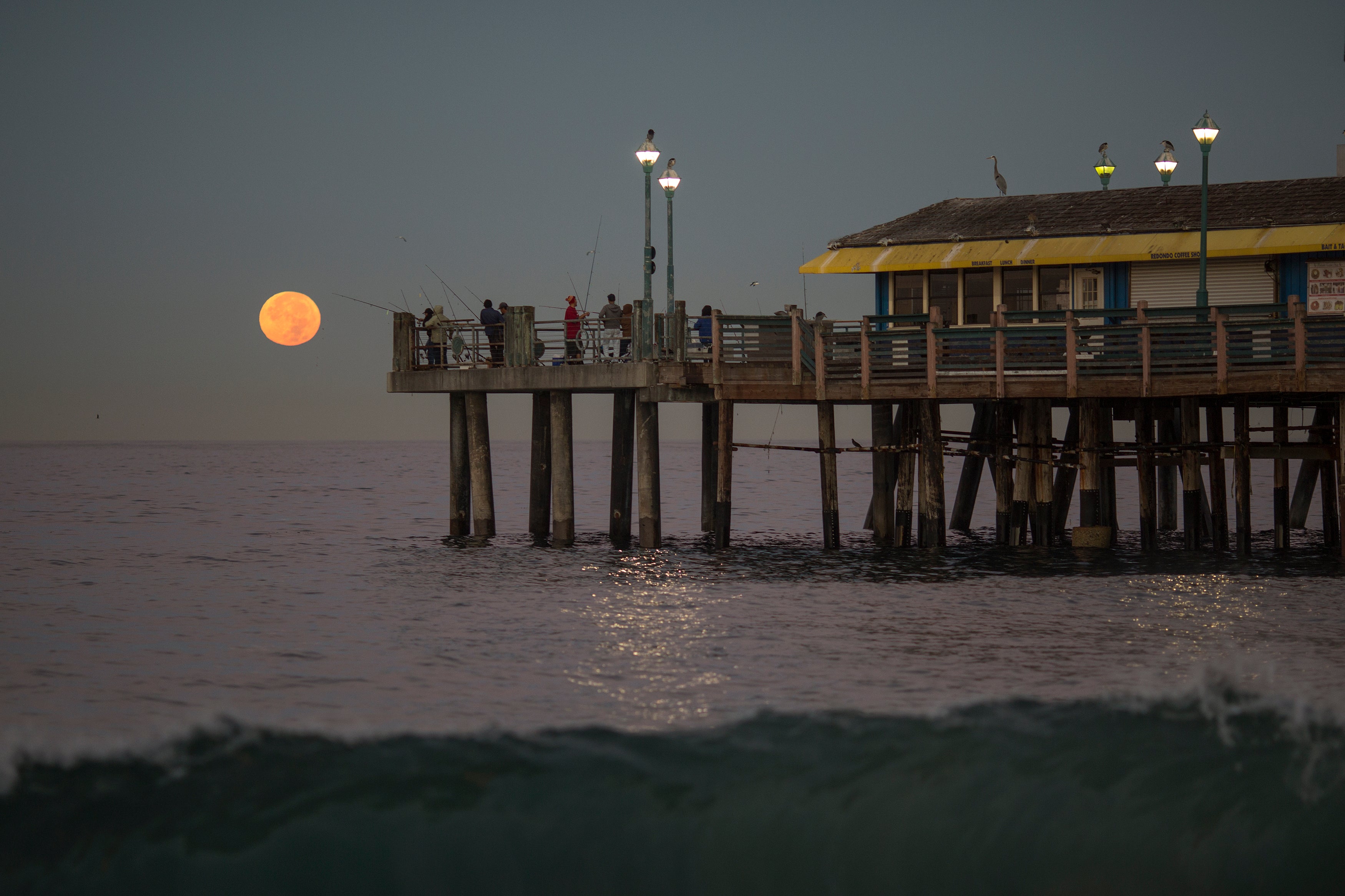 Redondo Beach Pier evacuated hours before popular music festival is set ...
