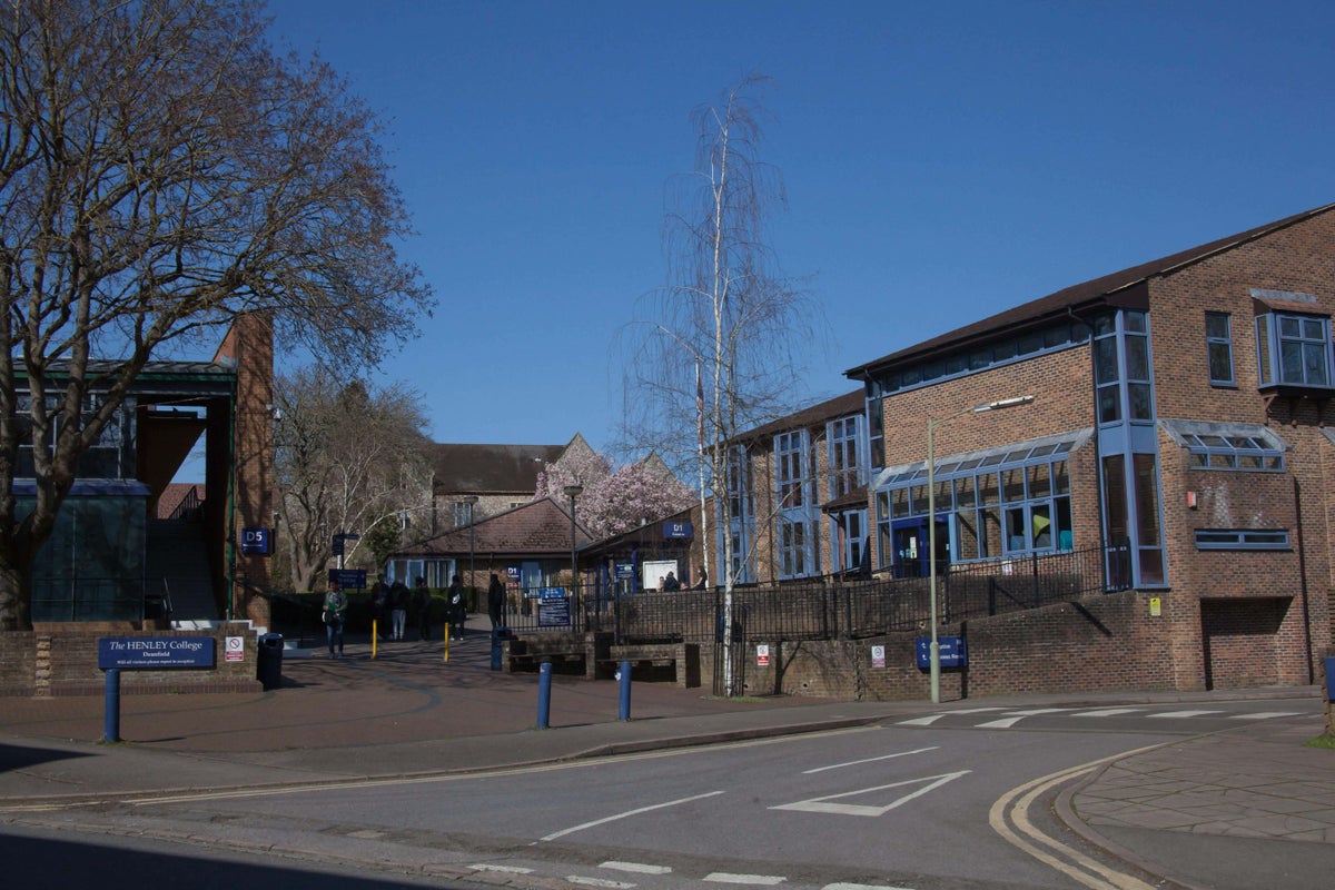 Student dies and two people being treated after meningitis outbreak in ...