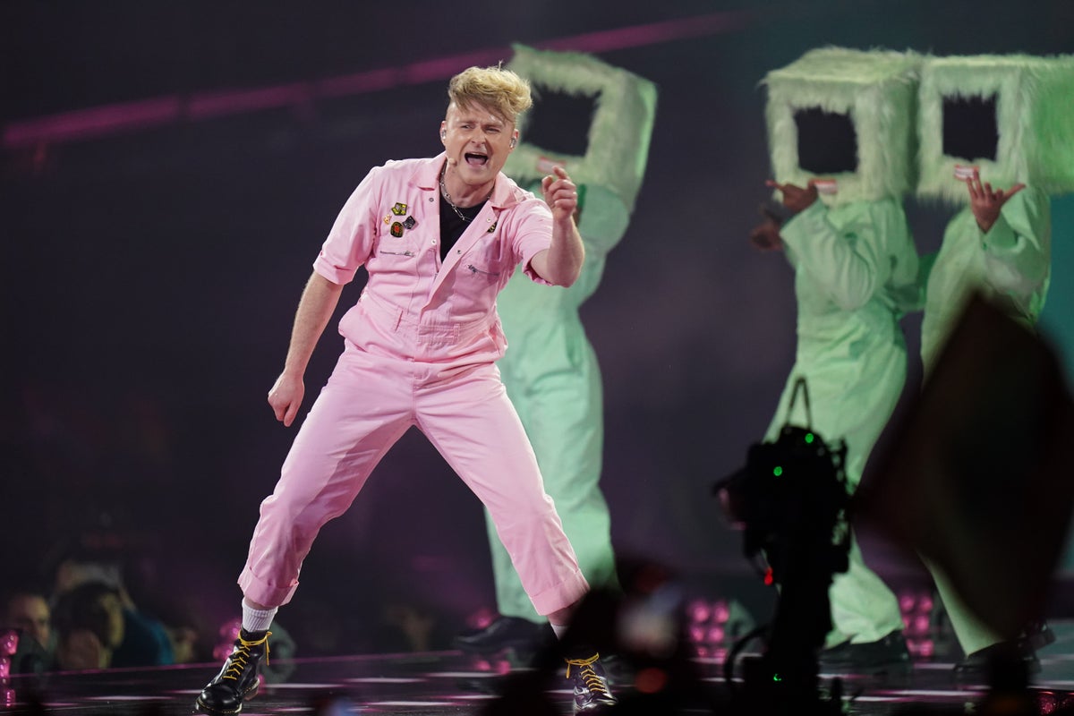‘Bonkers’: Eurovision viewers react to UK entry Look Mum No Computer’s ...
