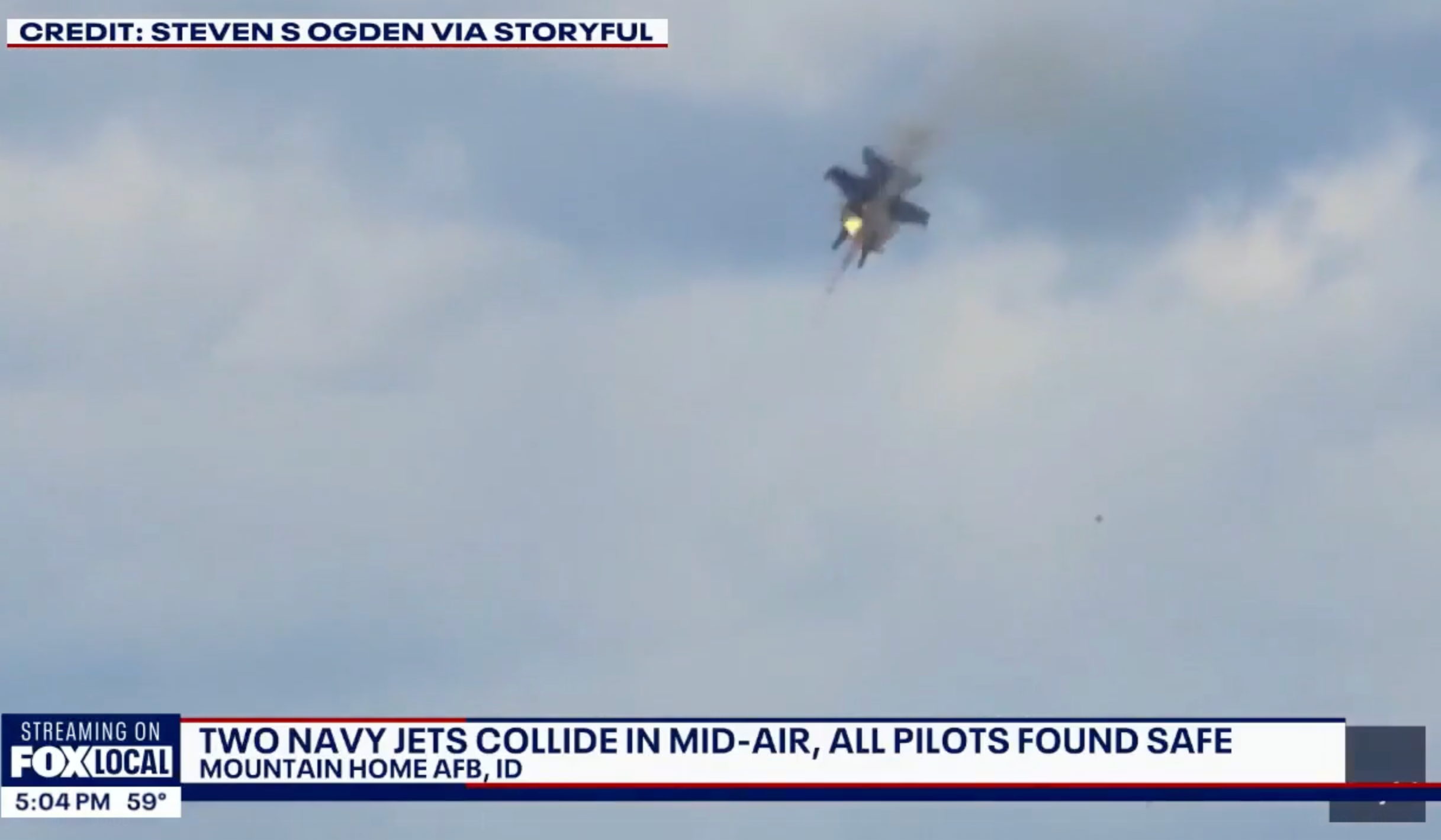 Two US military jets collide in mid-air in front of shocked spectators ...
