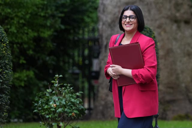 Net migration to UK slashed by nearly half in a year driven by fewer ...