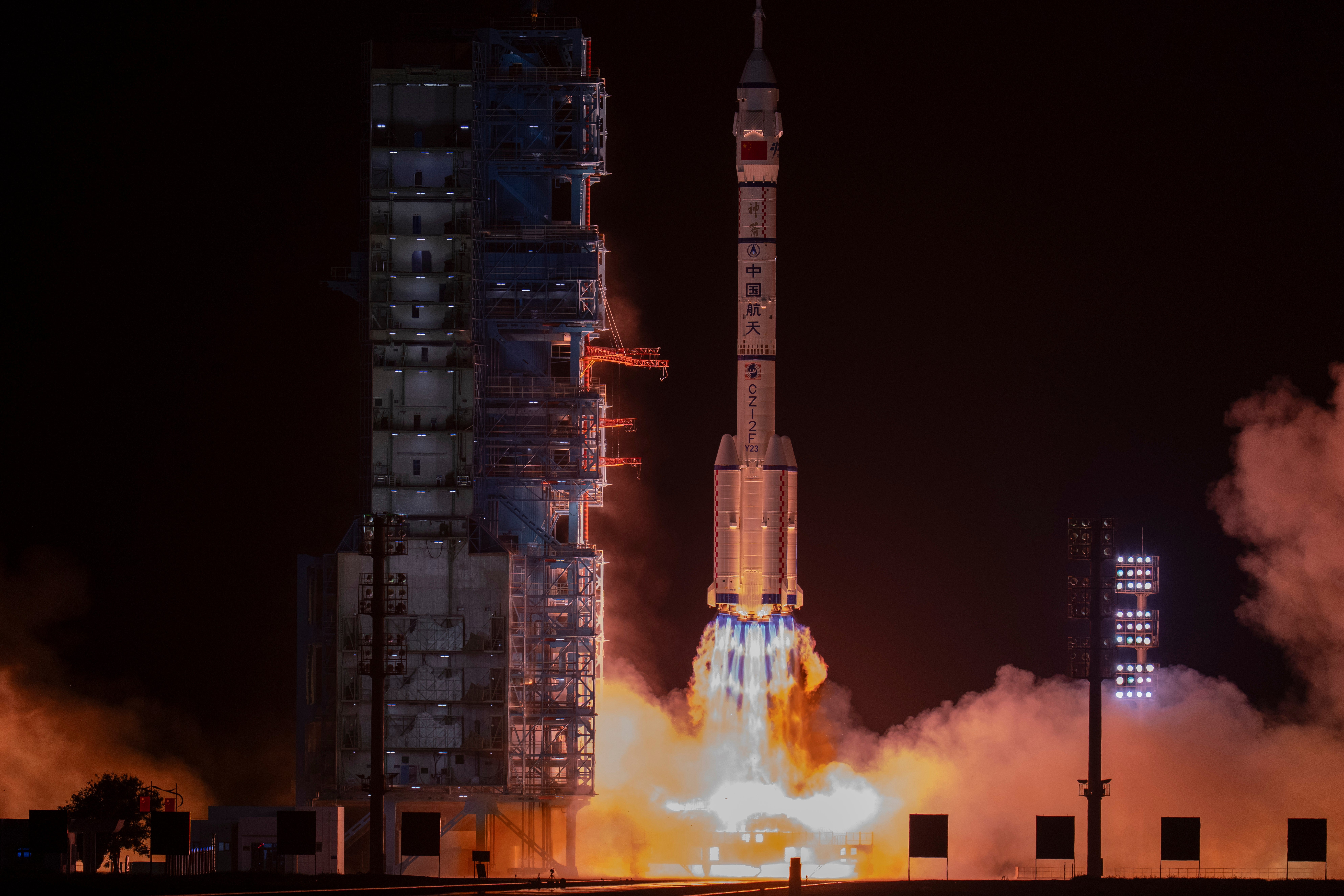 China launches Shenzhou 23 spacecraft and three astronauts into space ...