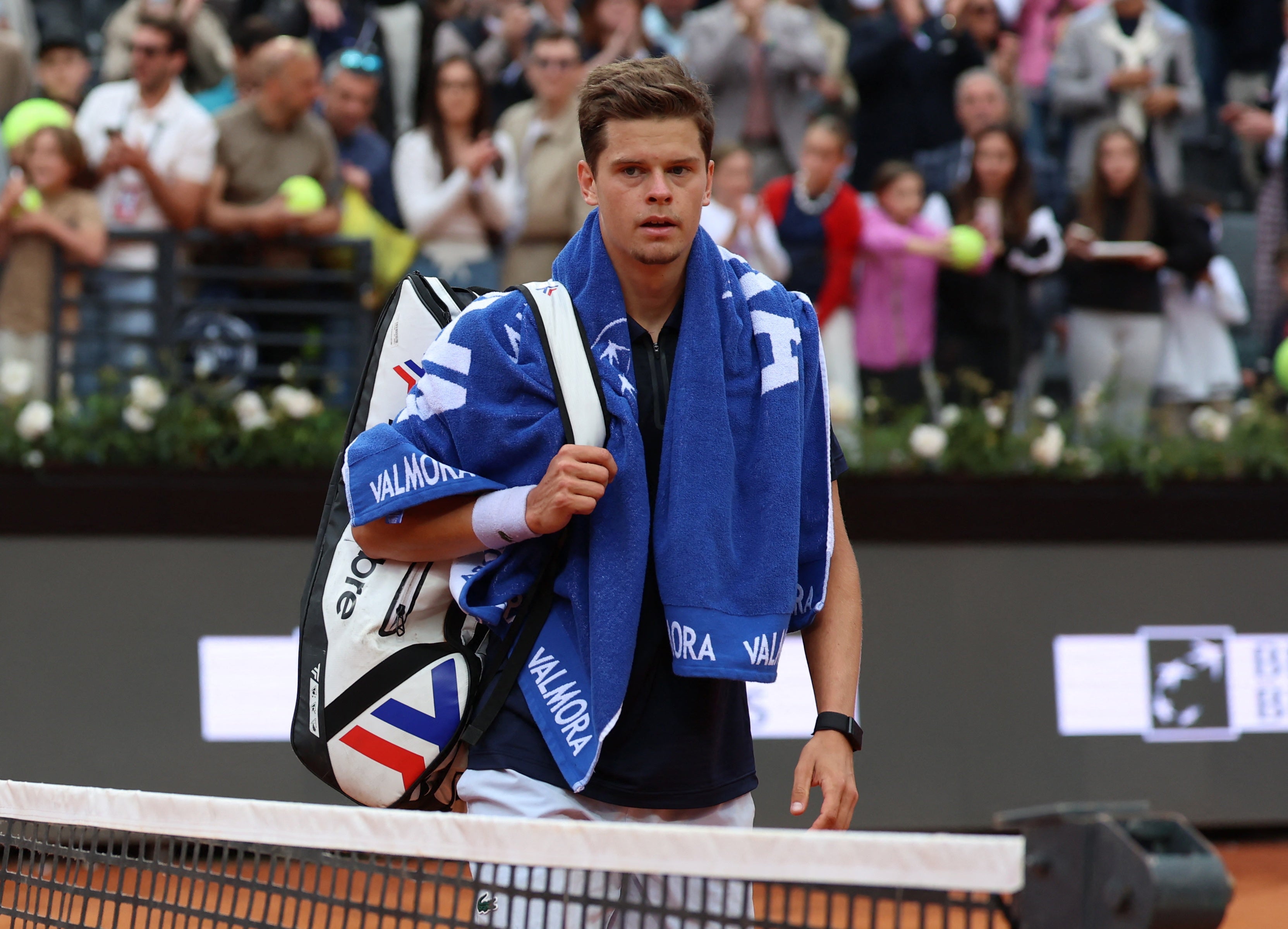 Alexander Blockx: French Open player left furious after freak injury ...