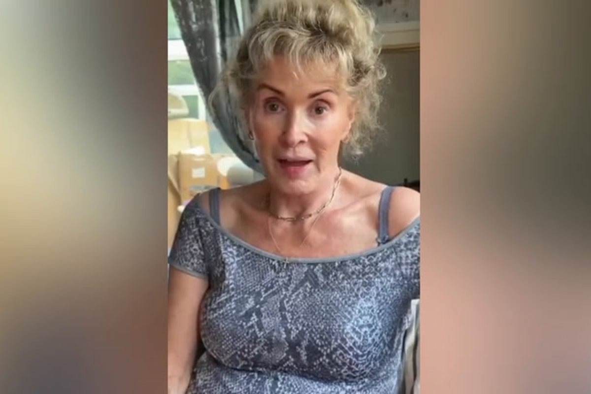 Beverley Callard shares radiotherapy update after breast cancer ...