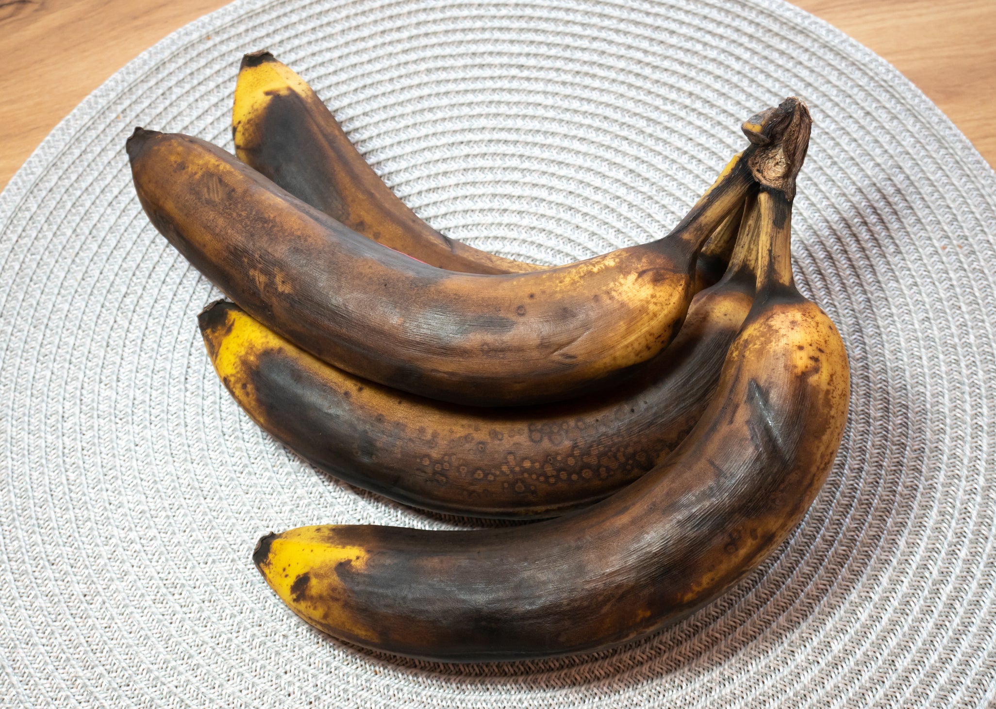 How to tell when old food is safe to eat -–and when to throw it out ...