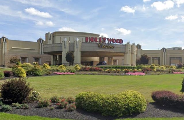 Woman hits jackpot at casino. Only problem, she was banned for life ...