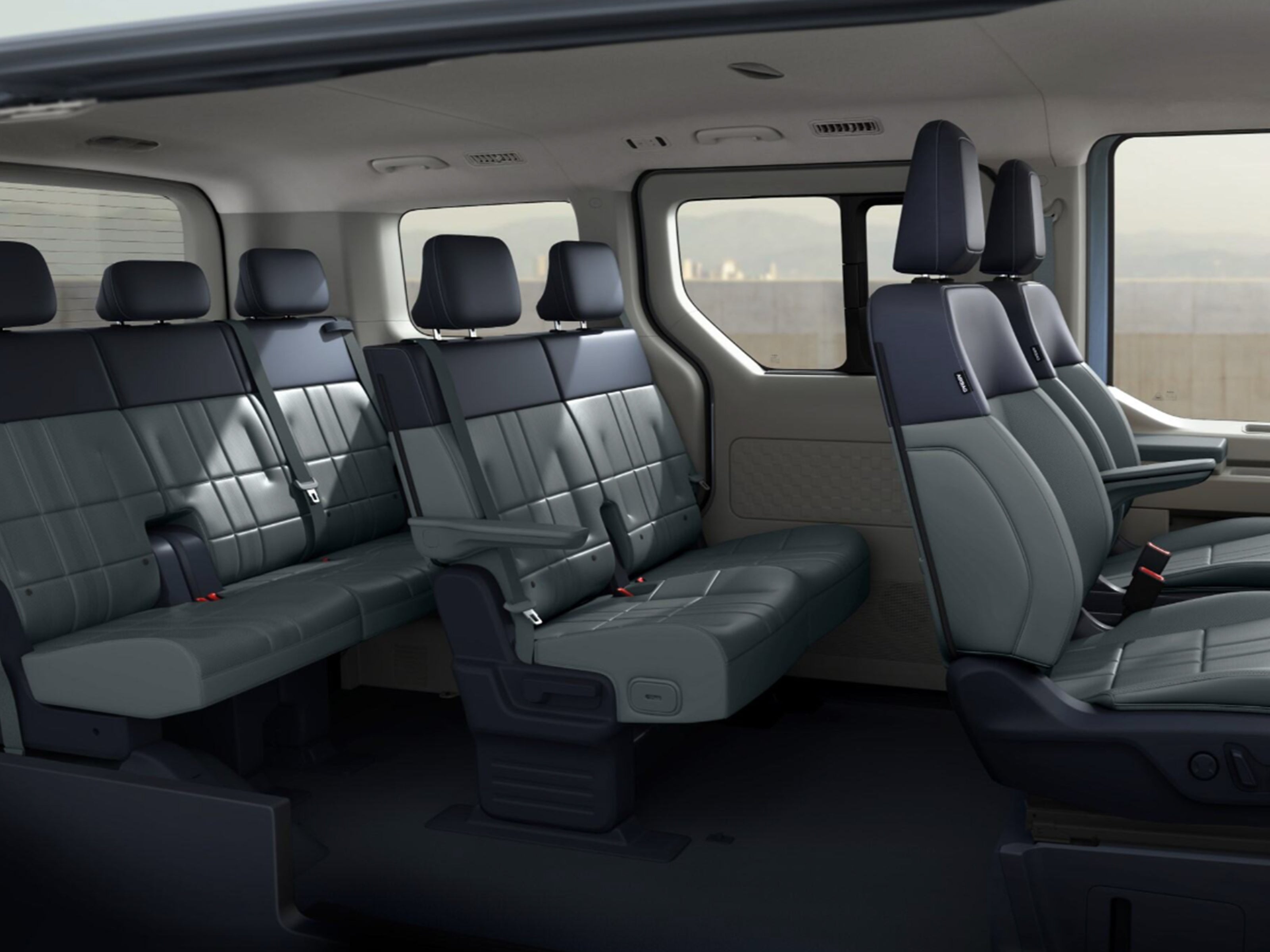 New seven-seat Kia PV5 Passenger arrives alongside…