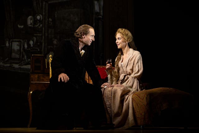 Theatre director calls for phone ban after Rosamund Pike tells off fan ...