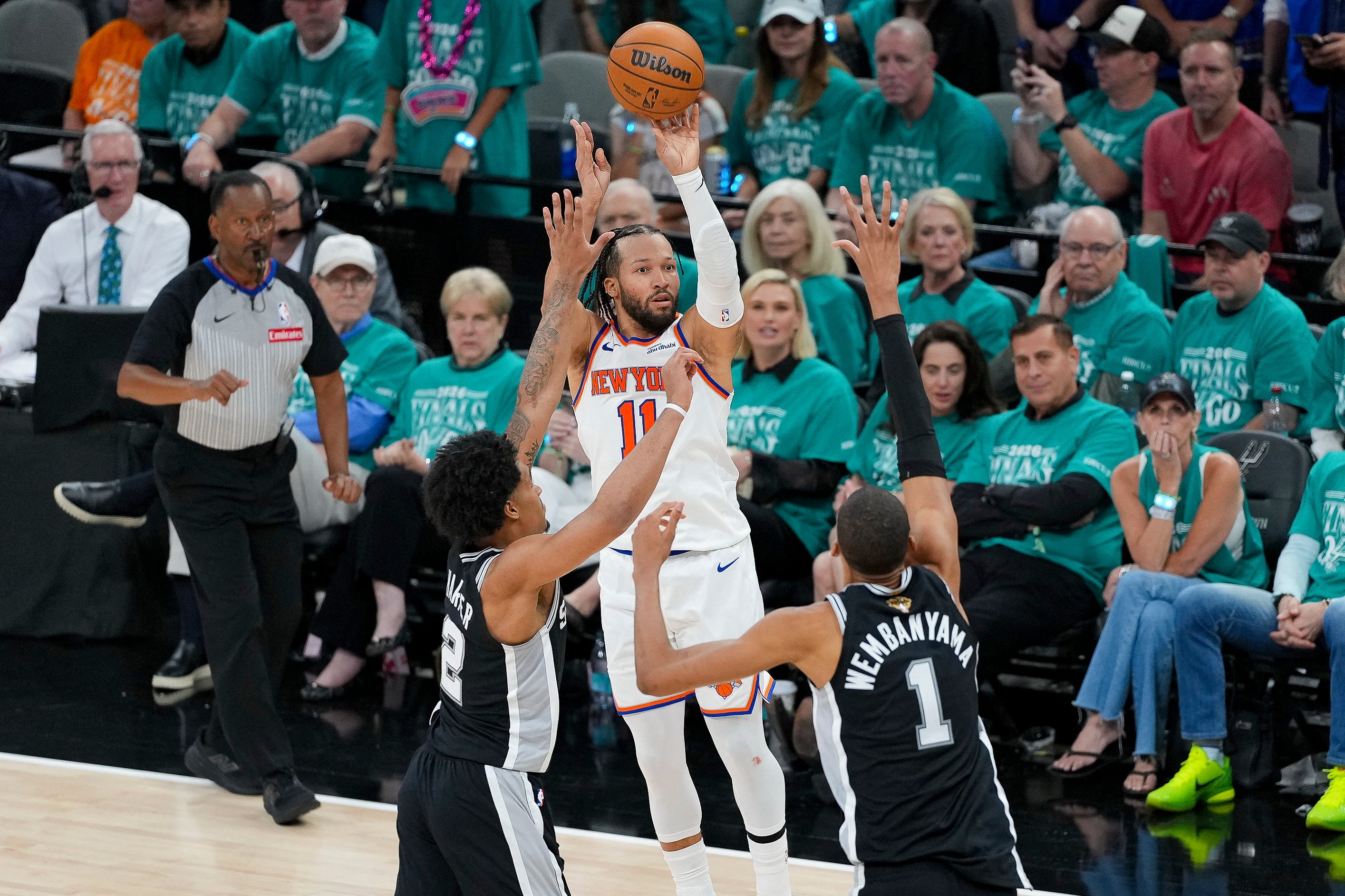 How Jalen Brunson’s late heroics drove the Knicks to drawing first ...