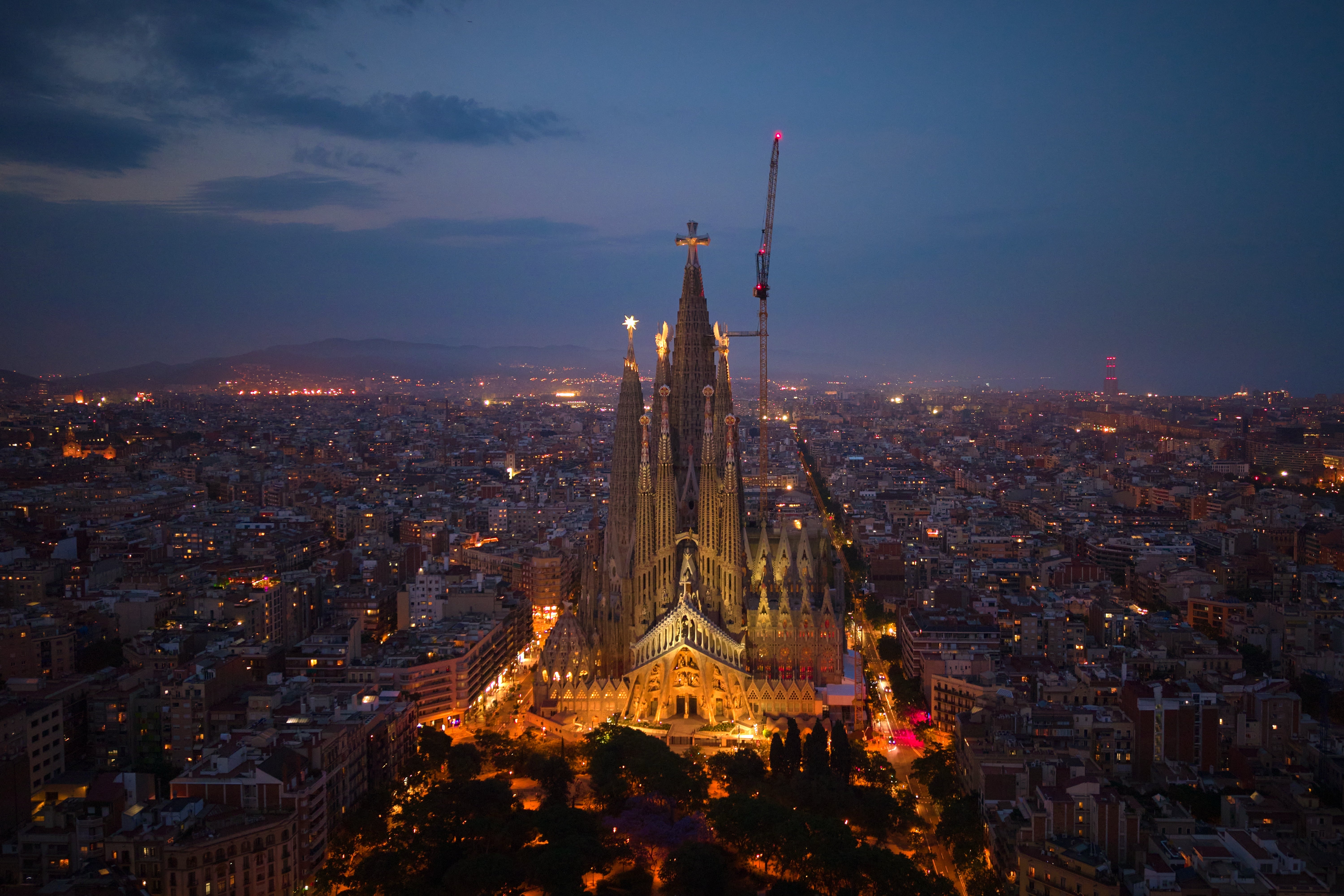 Pope to find a secularized, polarized Spain where the Catholic Church ...