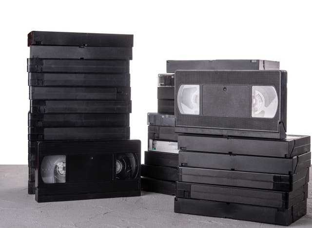Director Robert dos Santos makes first straight-to-VHS film | The ...