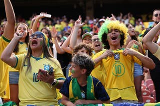 The scientific reason why US fan football chants sound so awkward | The ...