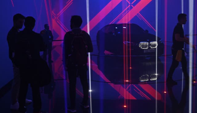 Scientists have a new way to make cars more black than ever before ...