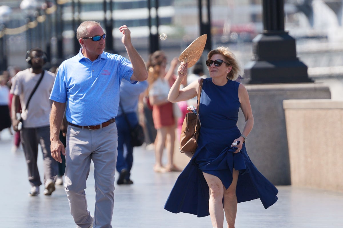 UK braced for record breaking heat as rare red weather warnings come ...