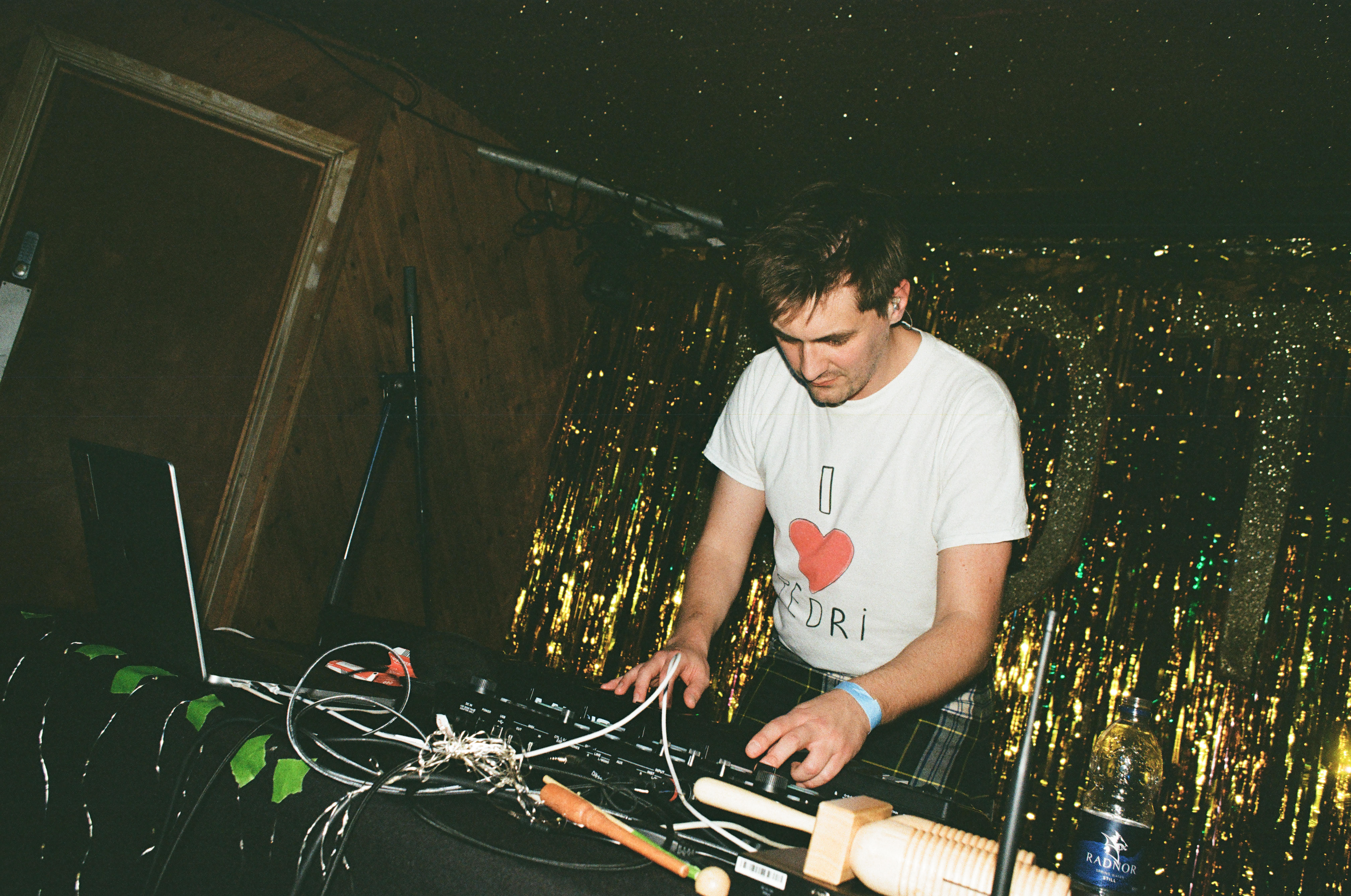The story behind the best World Cup song of the summer, JJ Bull’s ...