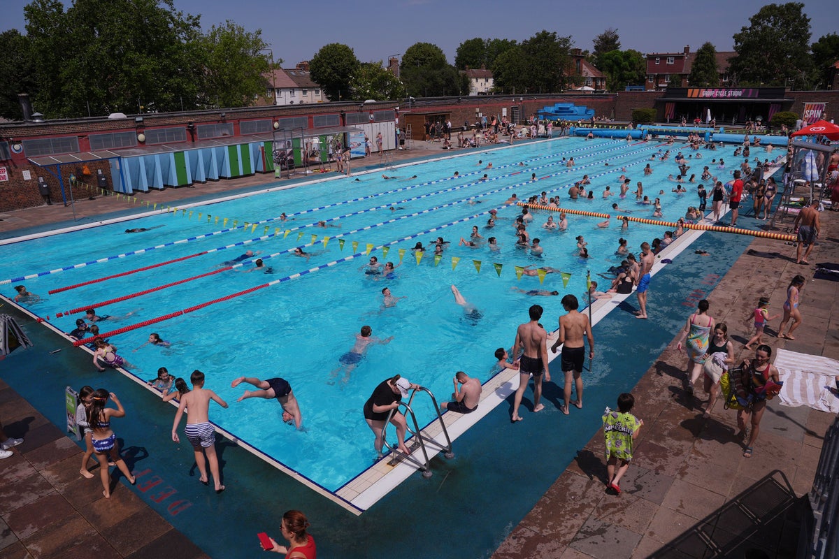 June temperature records broken in UK for third day in row as heatwave ...