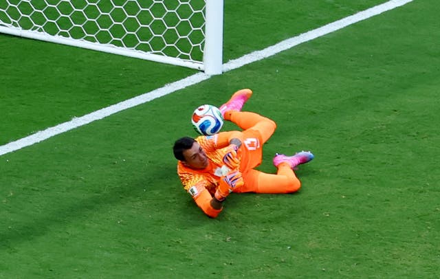 How stubborn Marcelo Bielsa provoked the bitter demise of Uruguay in ...