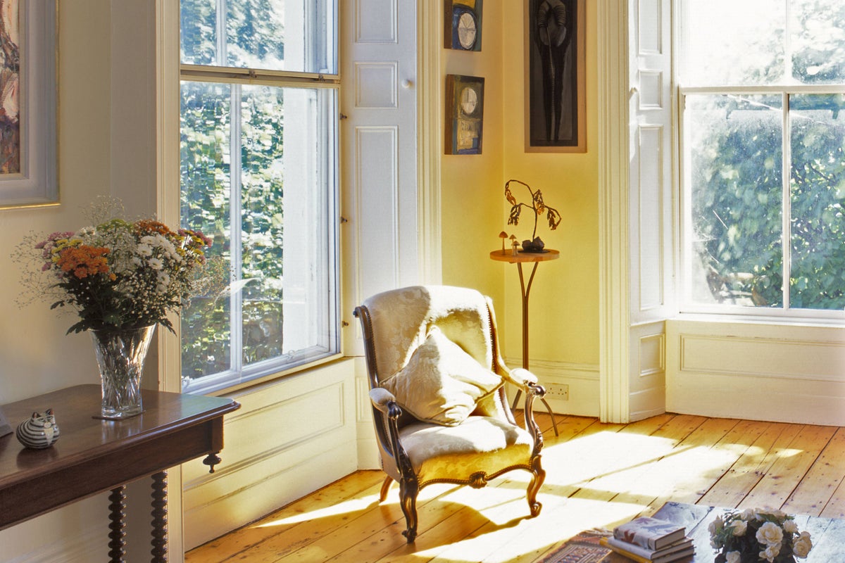 Why everyone is going for pops of butter yellow in their homes this ...