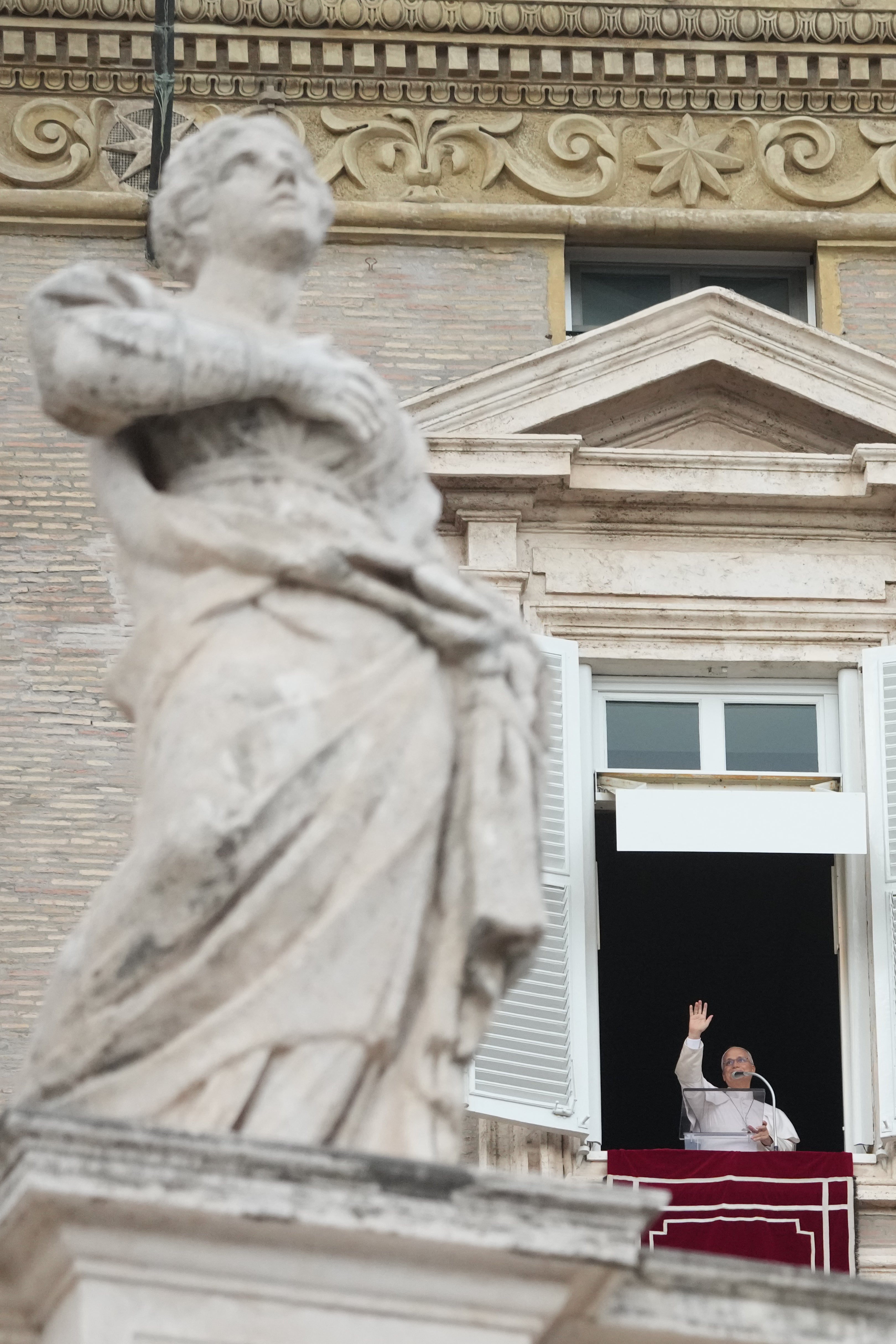 See the world in vertical: Top photos by AP photojournalists | The ...