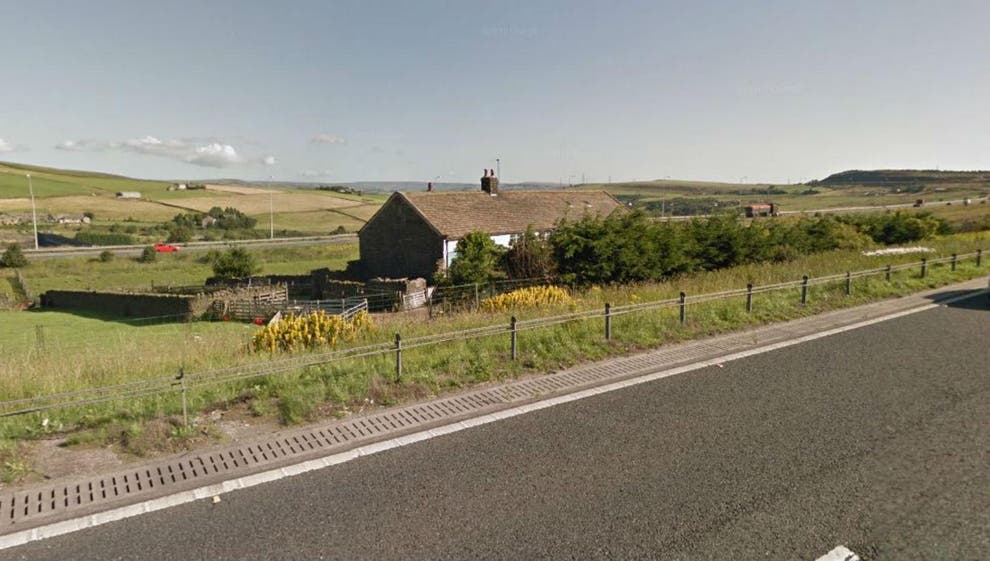 This is why there is a farmhouse in the middle of the M62 | indy100 ...
