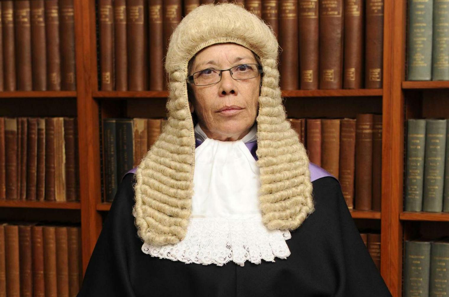 The judge who called a racist thug 'a bit of a c--t' has been hailed a ...