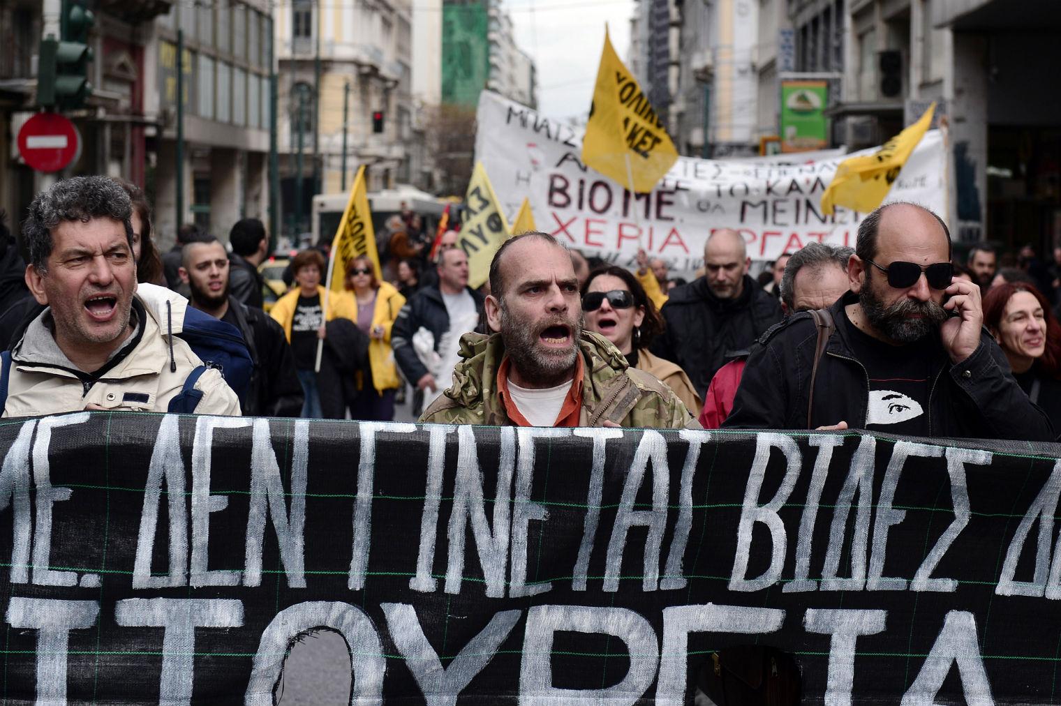 The chart that explains who Greece actually owes money to | indy100 ...