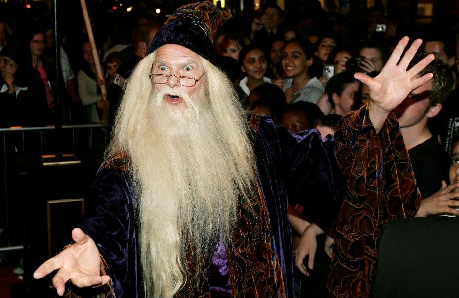 Chinese citizens urged not to call themselves Dumbledore | indy100 ...