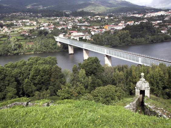 9 images that capture the weird and wonderful ways national border are ...